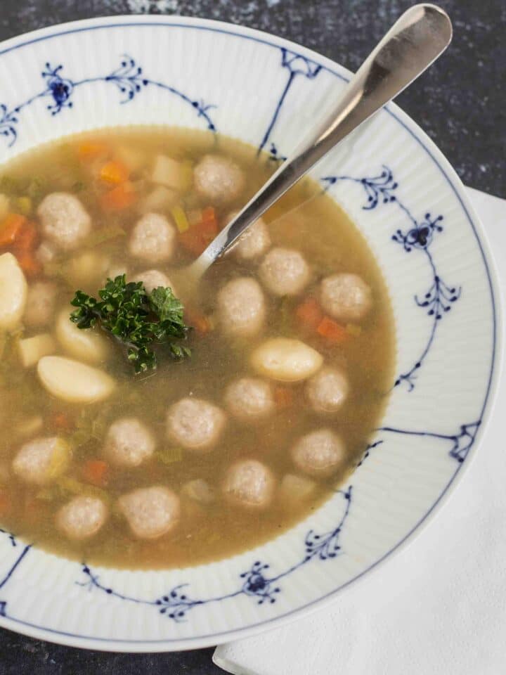 Dansk mad | Opskrifter på masser af traditionelle danske retter