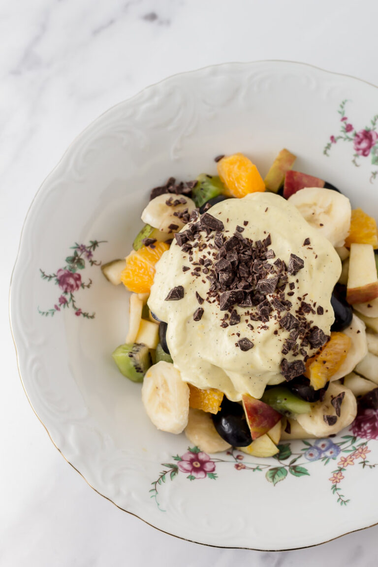 Frugtsalat med råcreme | Nem og super lækker opskrift på abemad
