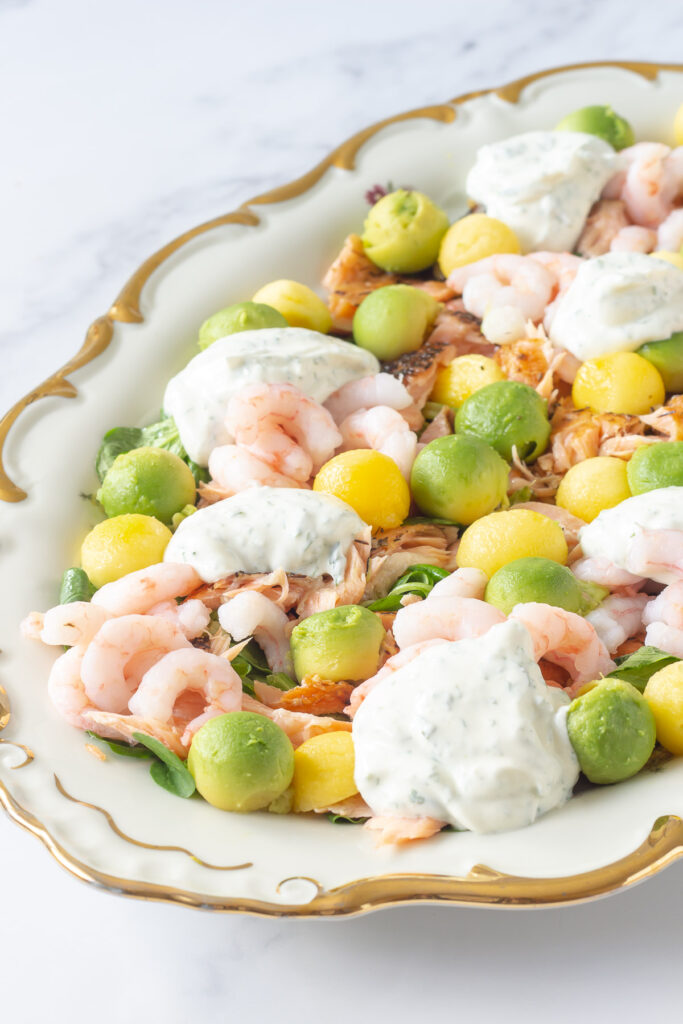 Sommer forret med varmrøget laks og rejer | Færdig på 20 minutter