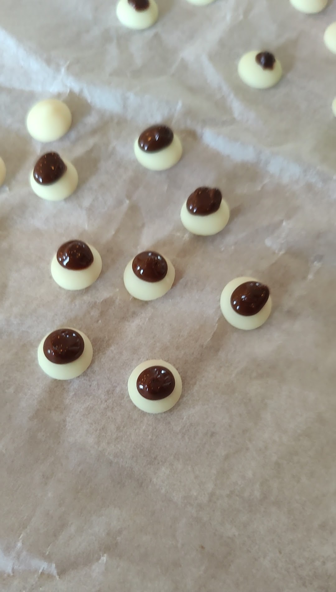 Chokolade øjne - Spiselige øjne til pynt